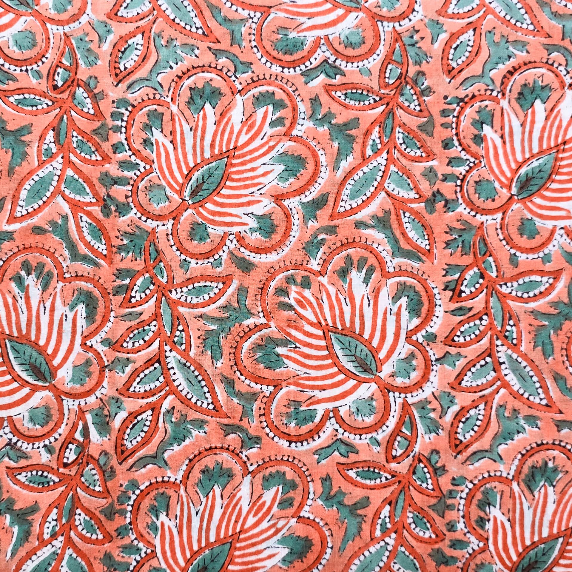 (PRE-CUT 1.95 METER) Pure Cotton Jaipuri Peach With White Wild Flower – Sanskruti