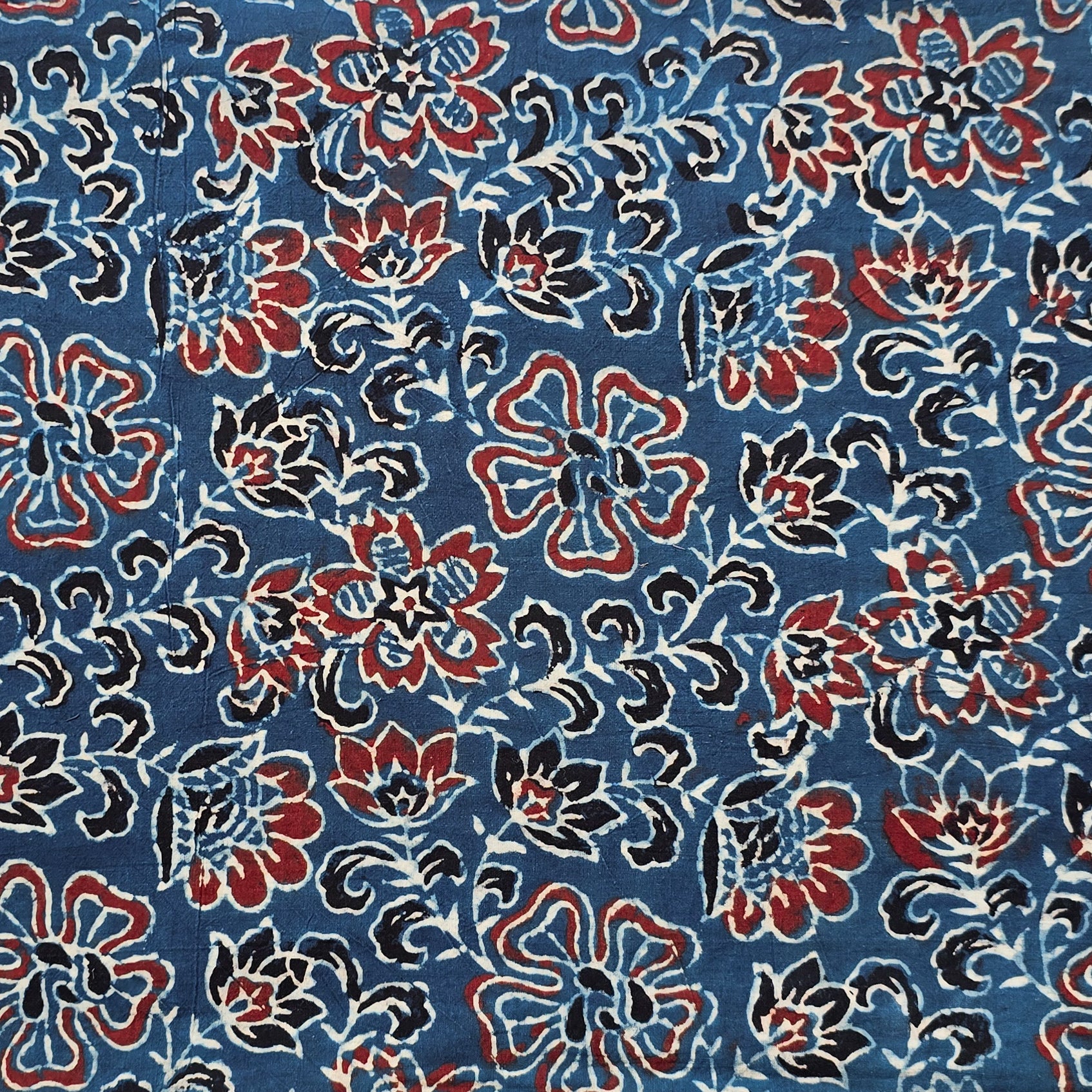 (PRE-CUT 1.40 METER) Pure Cotton Ajrak Blue With Maroon Flower Jaal Ha – Sanskruti