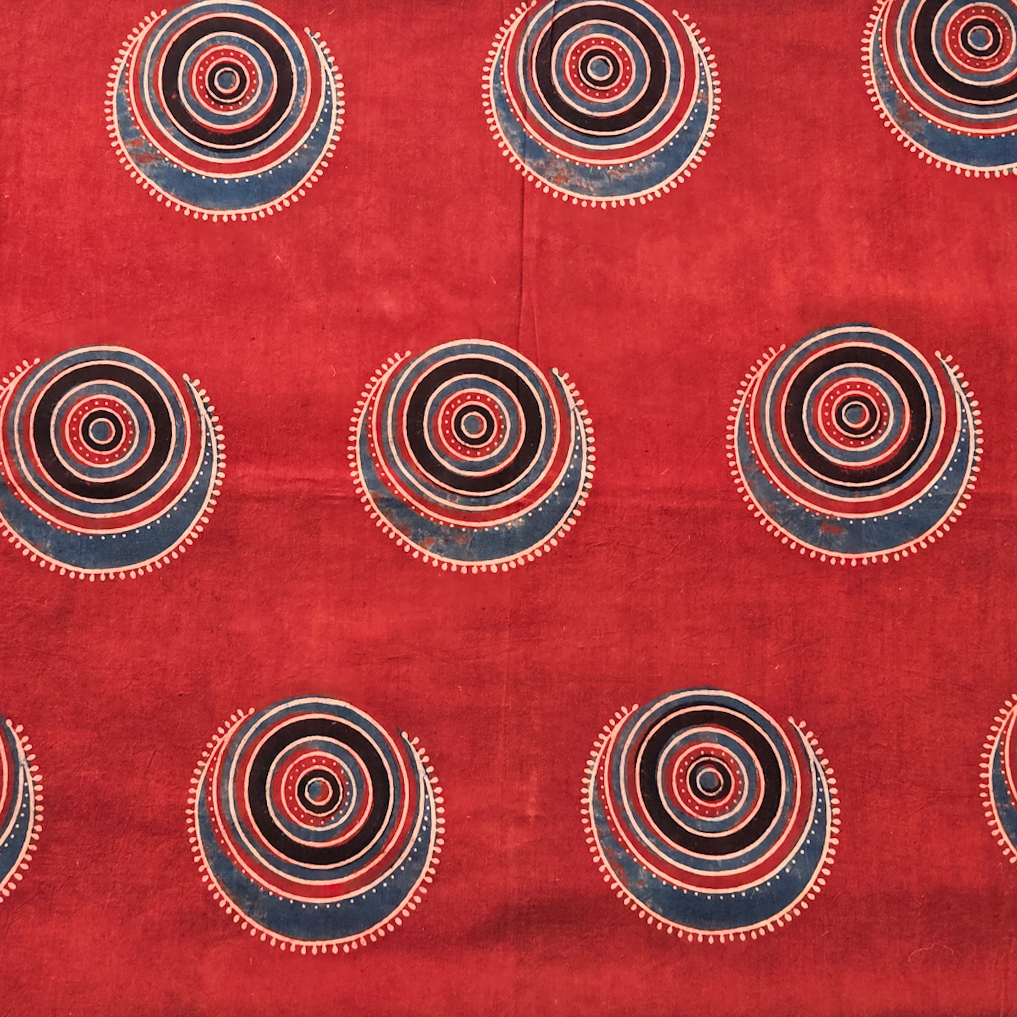 Pure Cotton Ajrak Rust Red With Blue Big Circle Motif Hand Block Print – Sanskruti