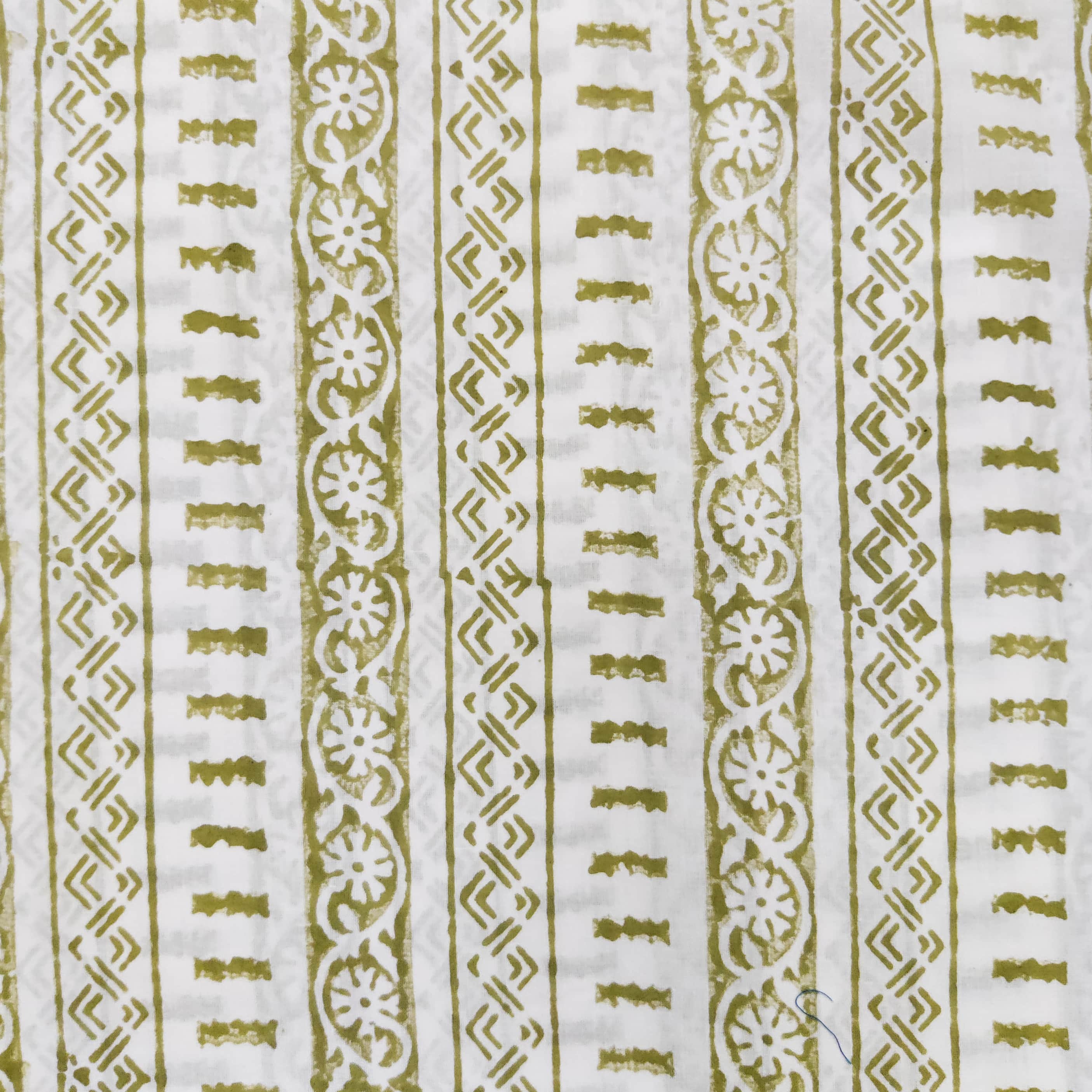 ( Pre-Cut 1 Meter ) Pure Cotton Jaipuri Mahindi Green Different Border – Sanskruti