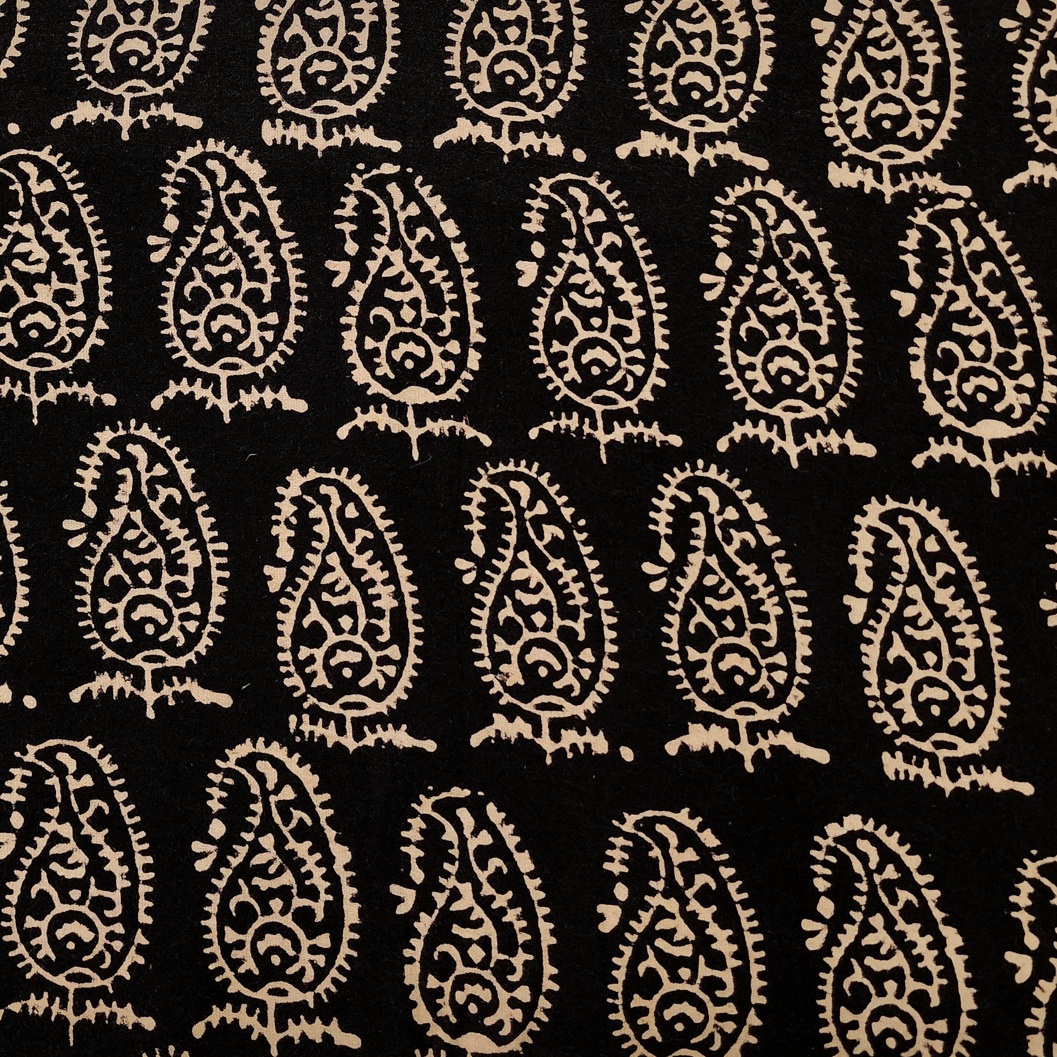 Pure Cotton Vegetable Dyed Ajrak With Black And Cream Big Kairi Motif – Sanskruti