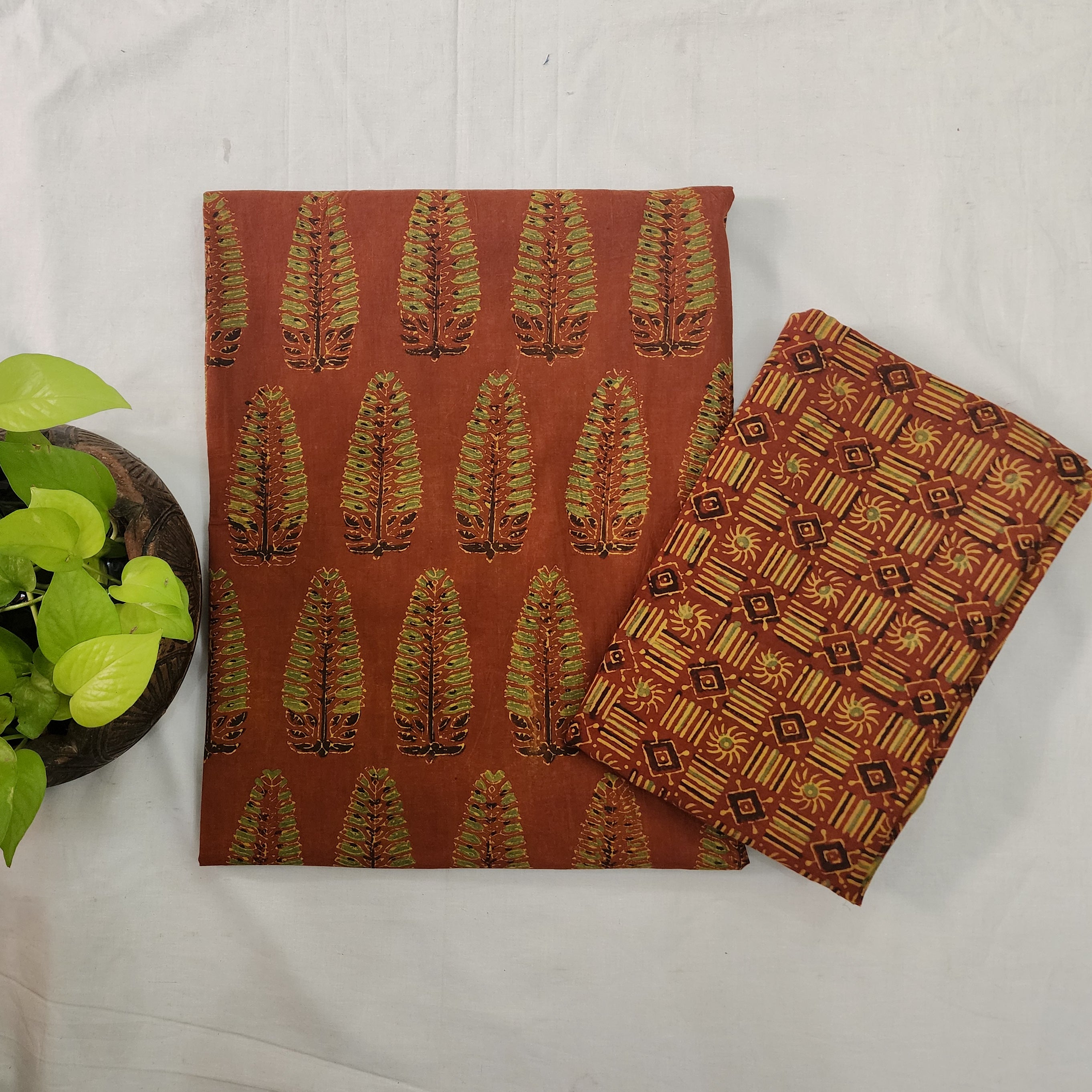 SATYA -Pure Cotton Ajrak Rust Red Big Leaf Motif Top And WIth Intricat ...