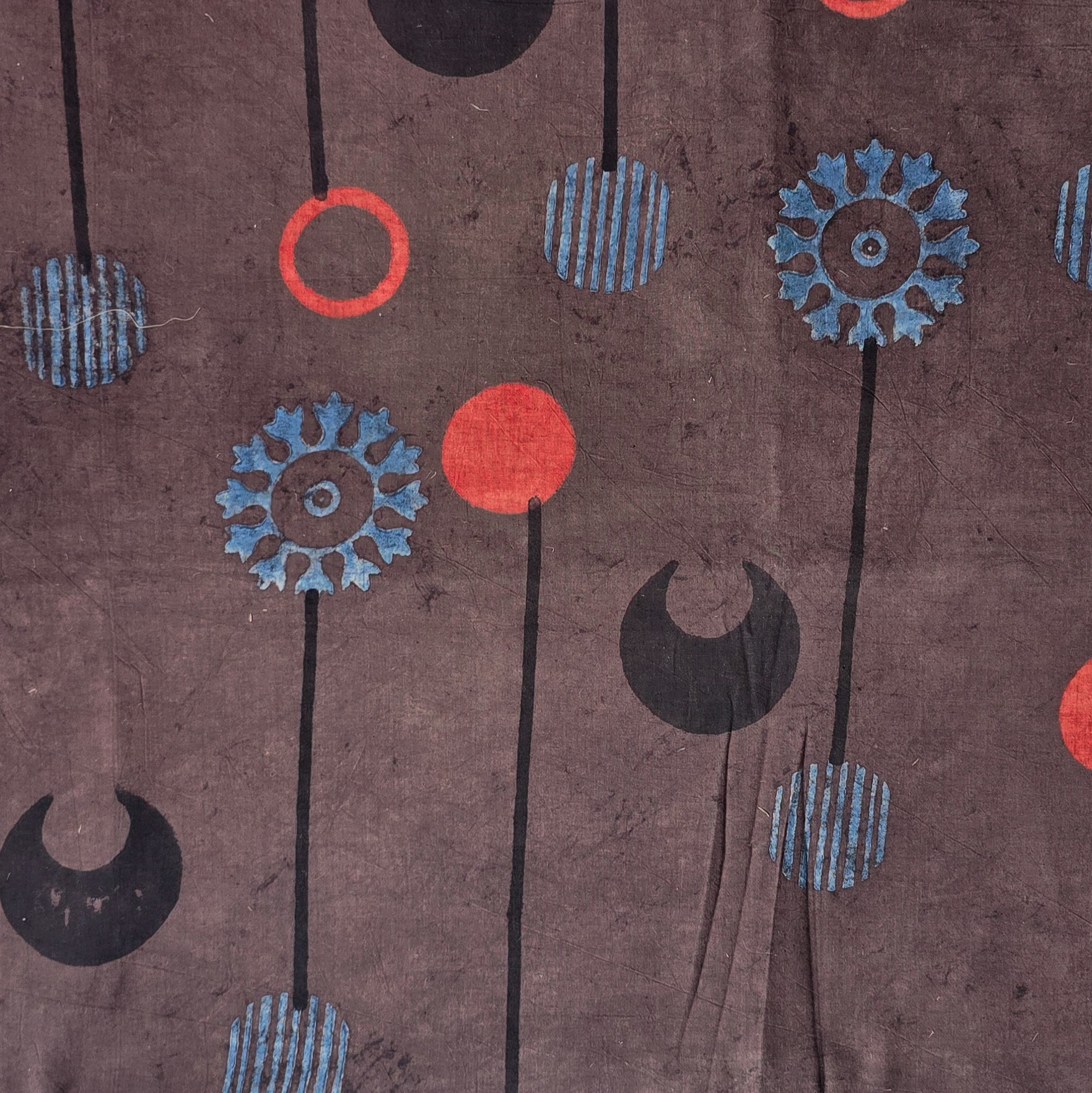 (PRE-CUT 1.90 METER) Pure Cotton Ajrak Brown With Red And Blue Big Flo – Sanskruti