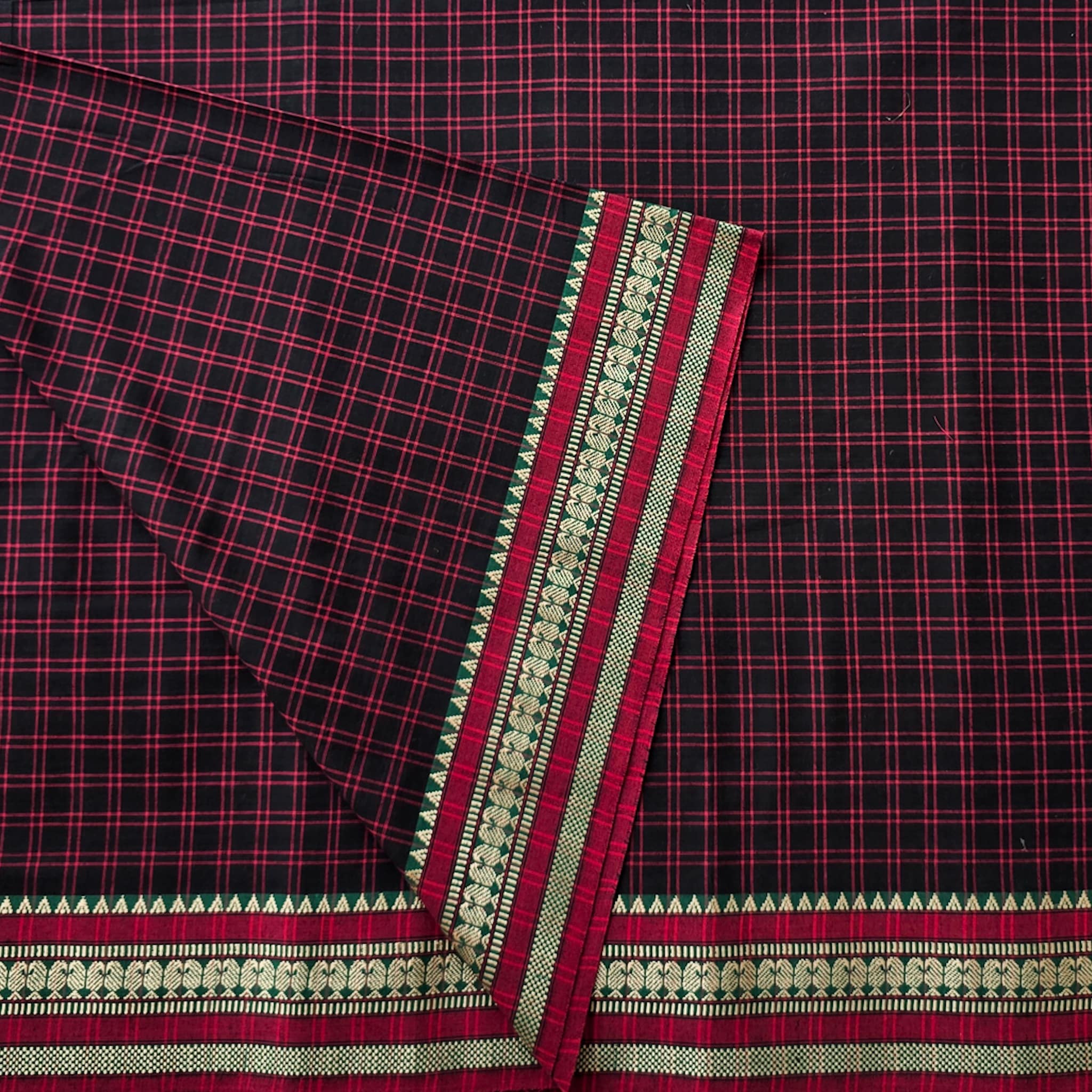 Pure Cotton Handloom Black With Maroon Checks With Border Woven Fabric ...
