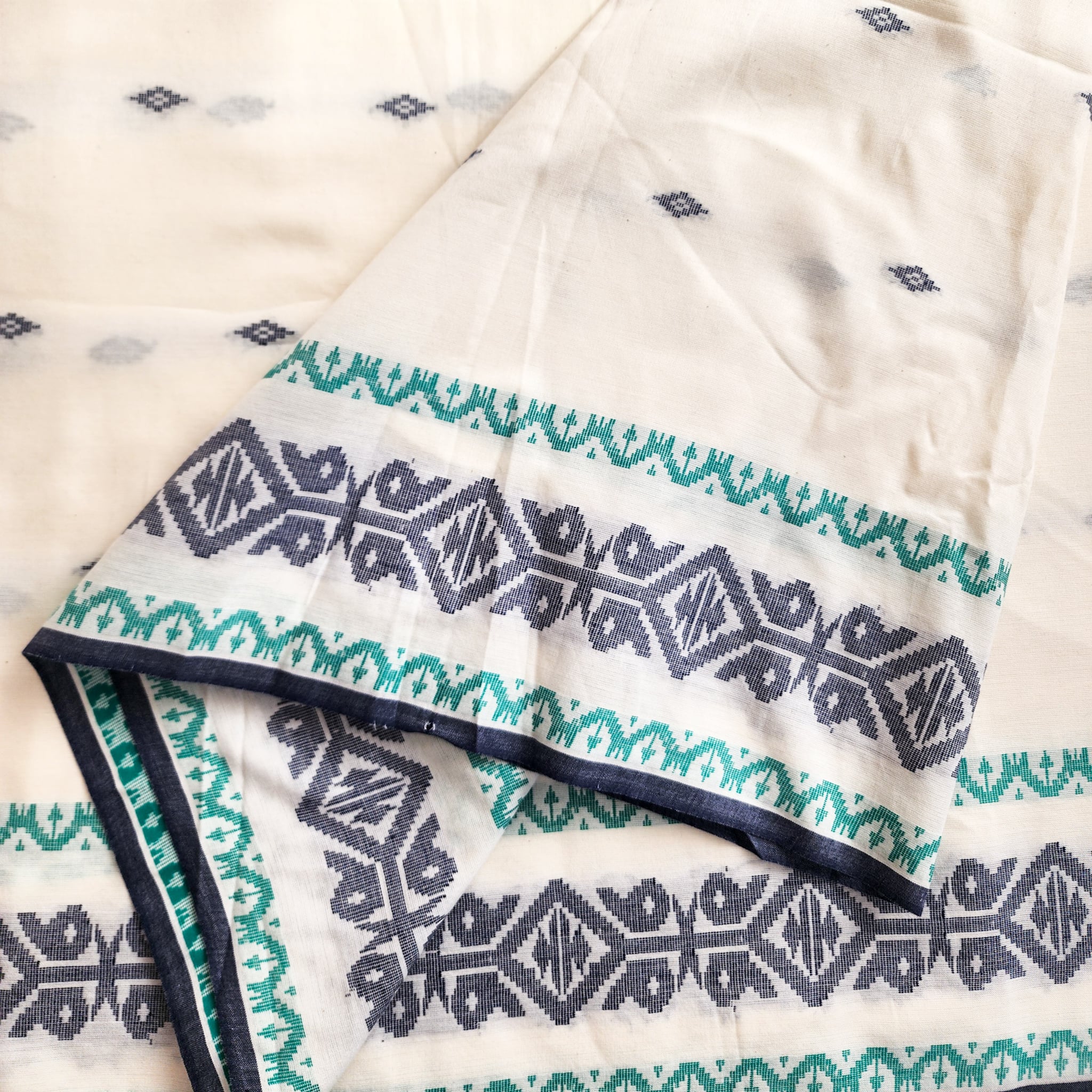 Pure Mul Cotton Soft Jamdani Off White With Navy Blue Small Motif And ...