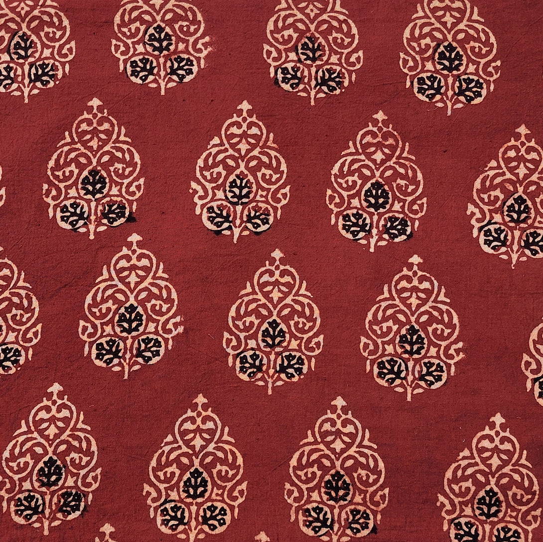 (PRE-CUT 1.15 METER) Pure Cotton Ajrak Vegetable Dyed Red With Cream A – Sanskruti