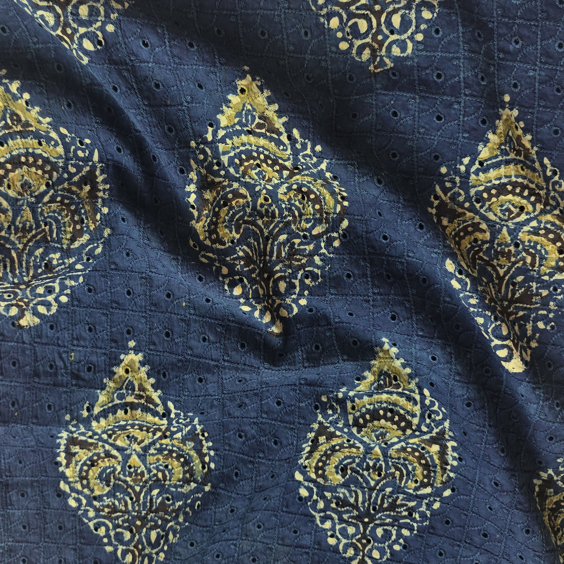 (PRE-CUT 1.80 METER) Pure Cotton Hakoba Ajrak Rust Blue With Rust Gree – Sanskruti