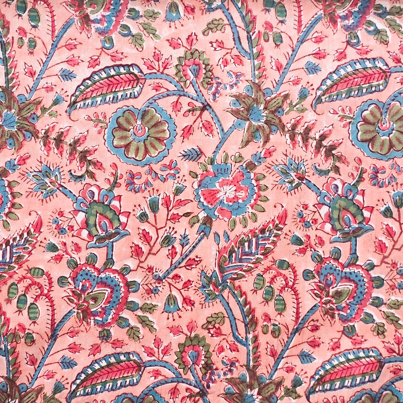 (PRE-CUT 1.50 METER) Pure Cotton Jaipuri Peach With Blue Flower Jaal H – Sanskruti