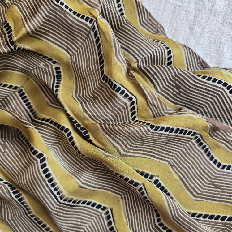 Modal Silk Sandy Brown With Cream Zig-Zag Fabric – Sanskruti