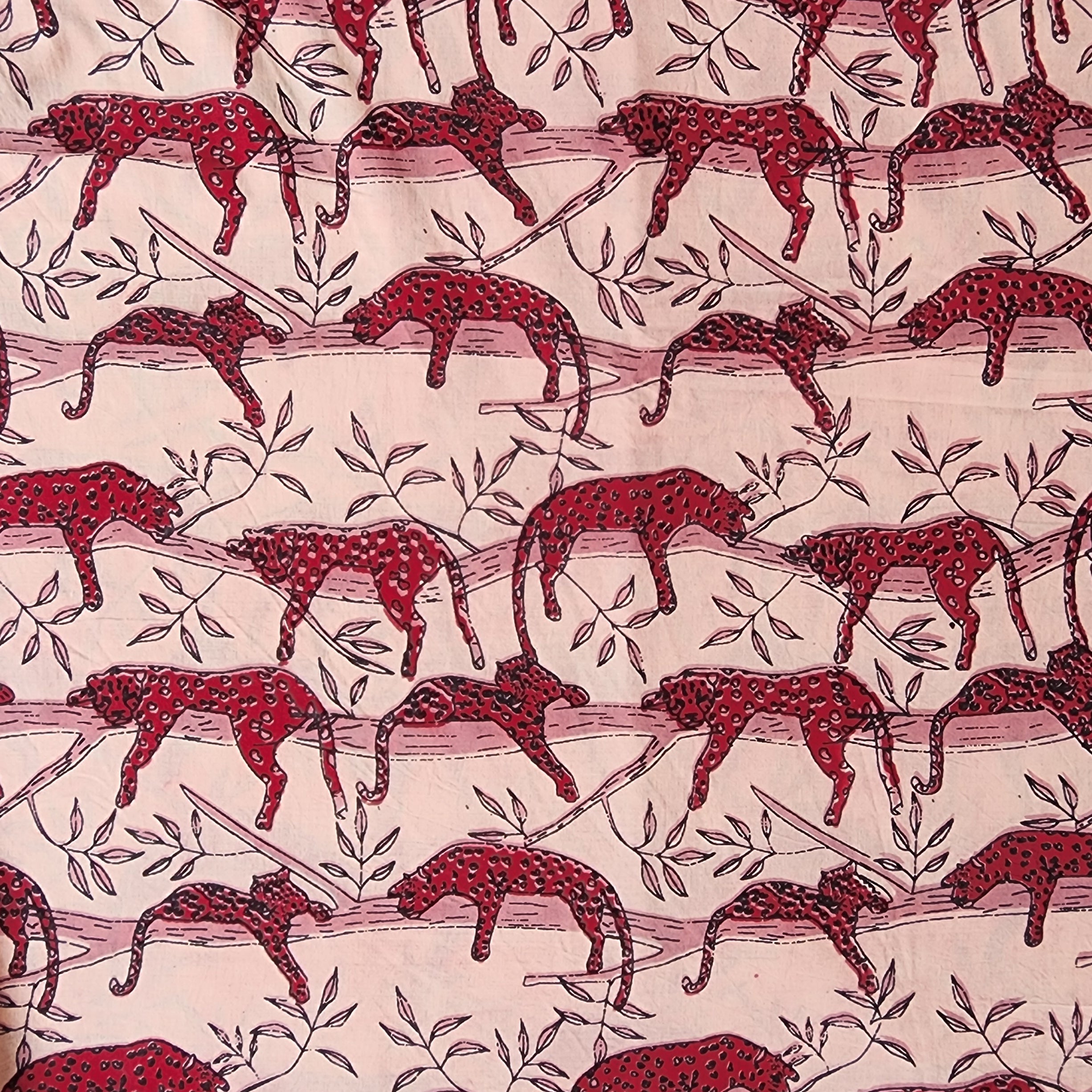 Pure Cotton Vanaspati Pinkish Beige With Red Repeating Pattern Of Chee ...