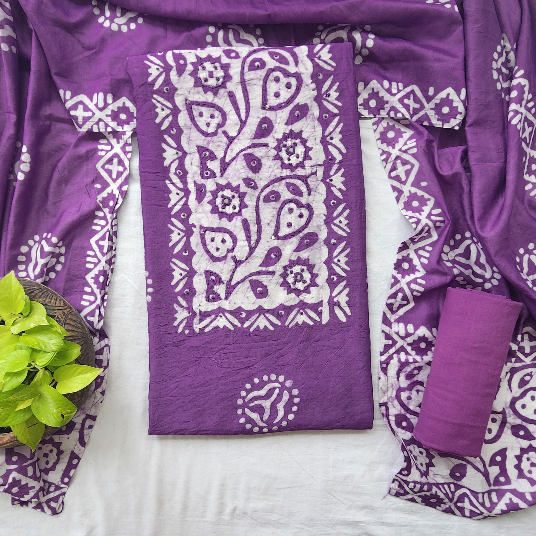 SUFI- Purple With Mirror Work Yoke Suit – Sanskruti