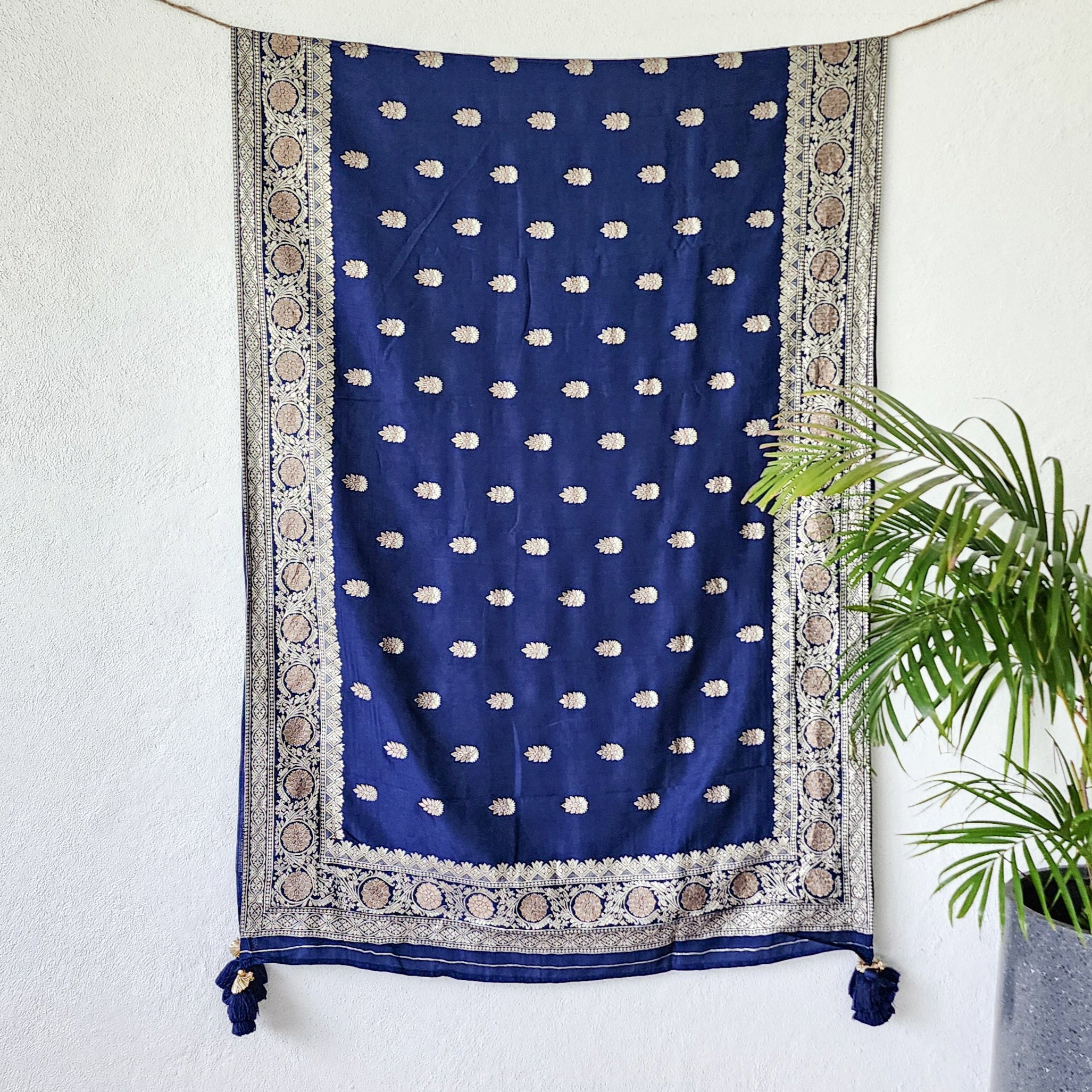 BANARASI BROCADE- navy blue Banarasi Brocade Flower Motif And Border D ...