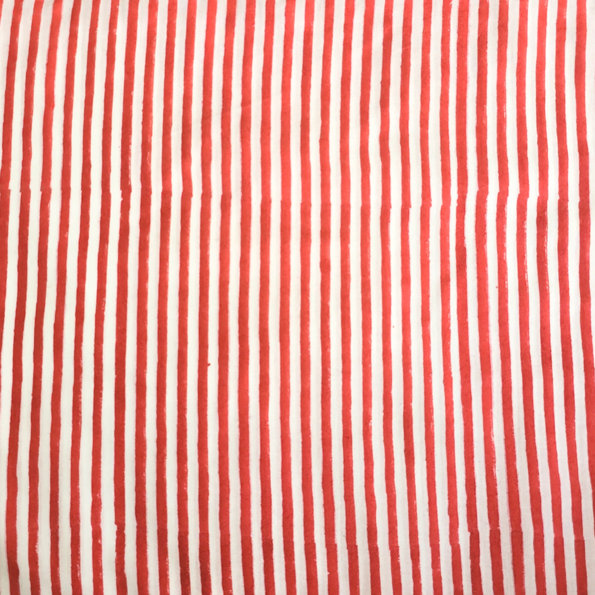 (Pre-Cut 1.40 meter)Pure Cotton Jaipuri White With Pinkish Red Stripes – Sanskruti