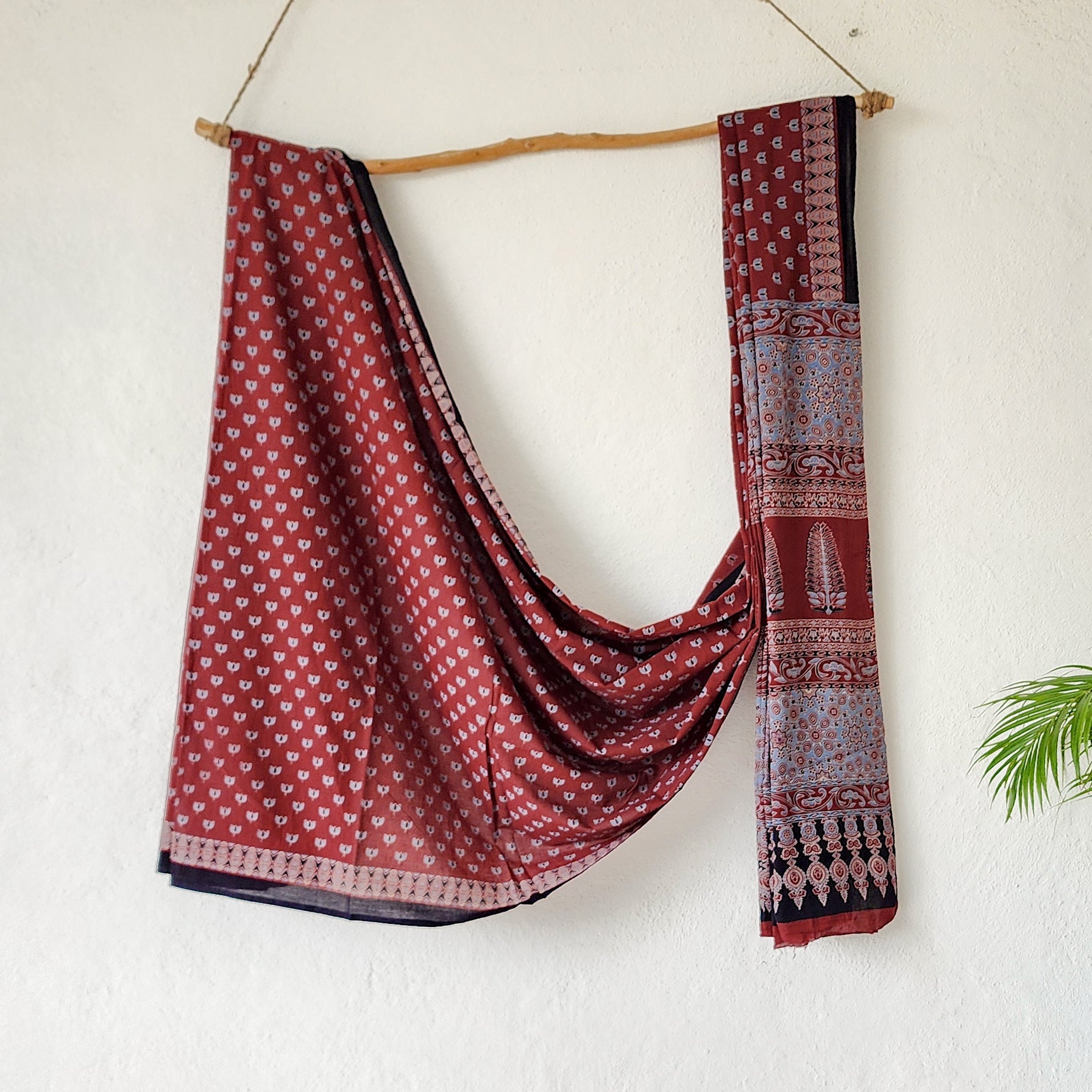 VEERA -Pure Mul Cotton Maroon With Tiny Flower Motif Hand Block Print ...