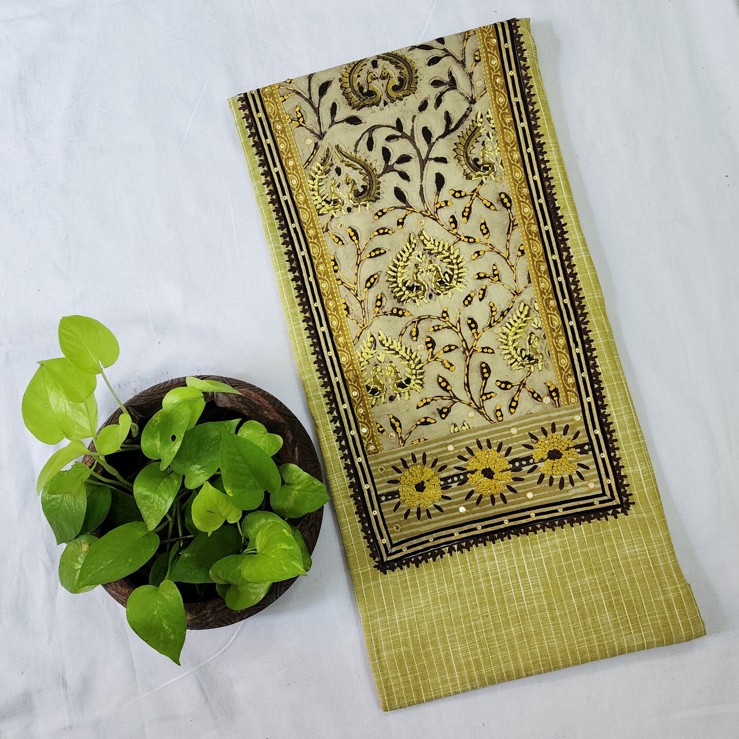 EKTA-Pure Cotton Handloom Cream With Vanaspati Emboriderey Yoke Pre-De ...