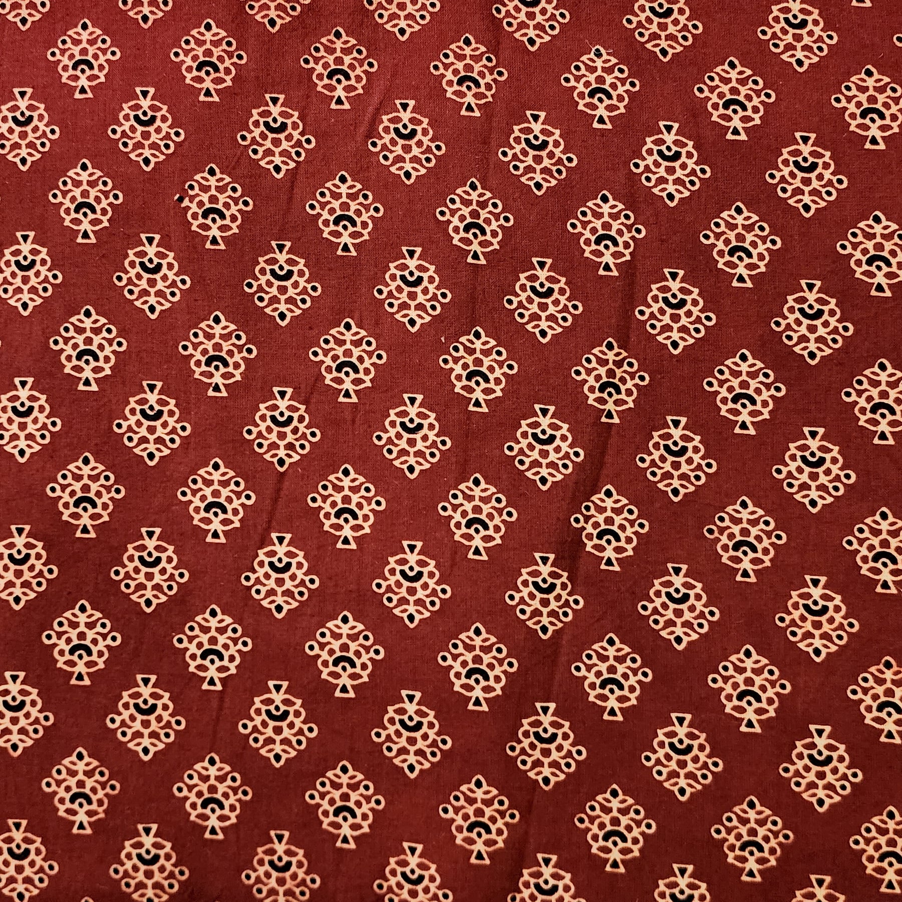 ( PRE-CUT 1 METER ) Pure Cotton Vegetable Dyed Ajrak Rust With Cream S – Sanskruti