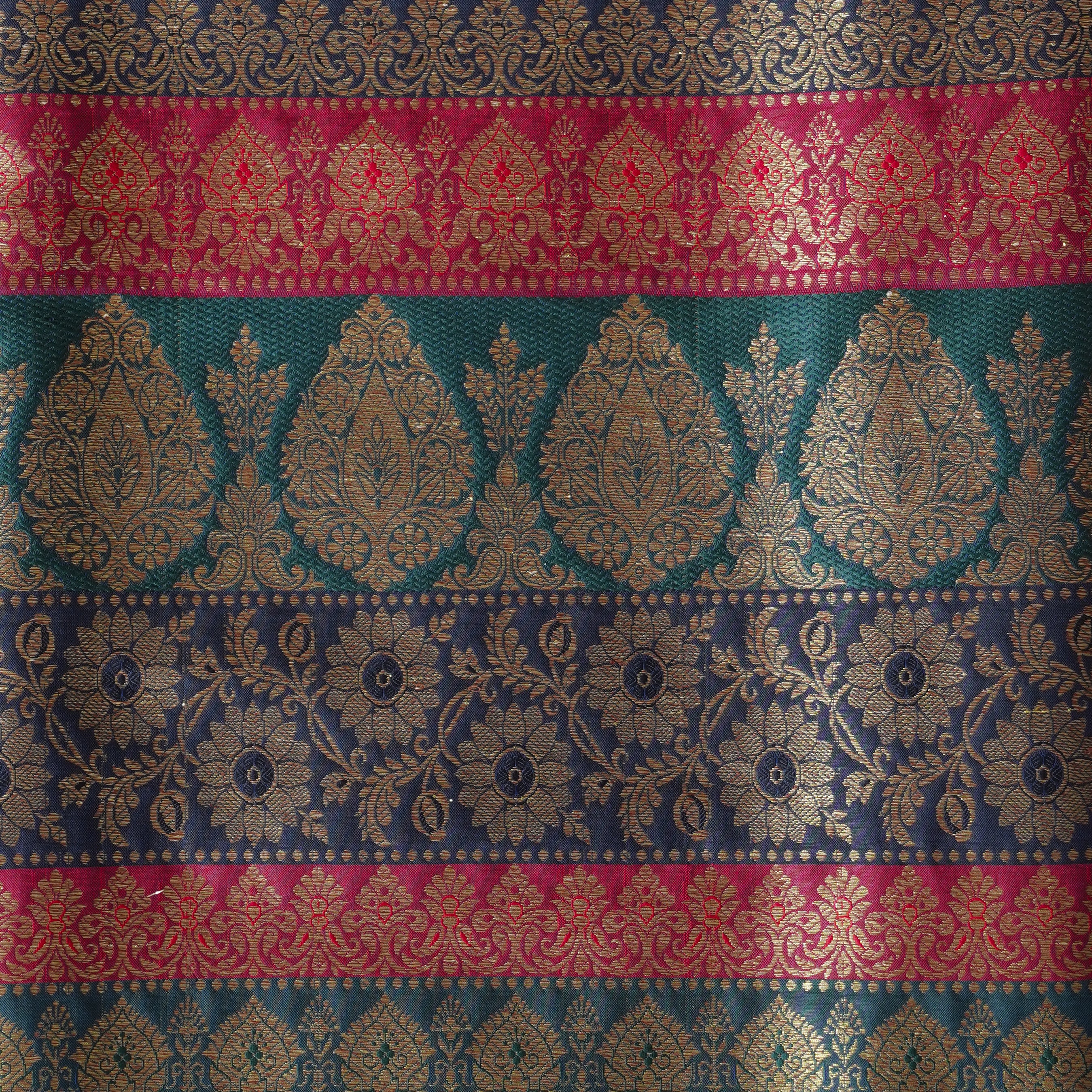 Banarasi Brocade Green With Red And Blue Leaves Border Fabric – Sanskruti
