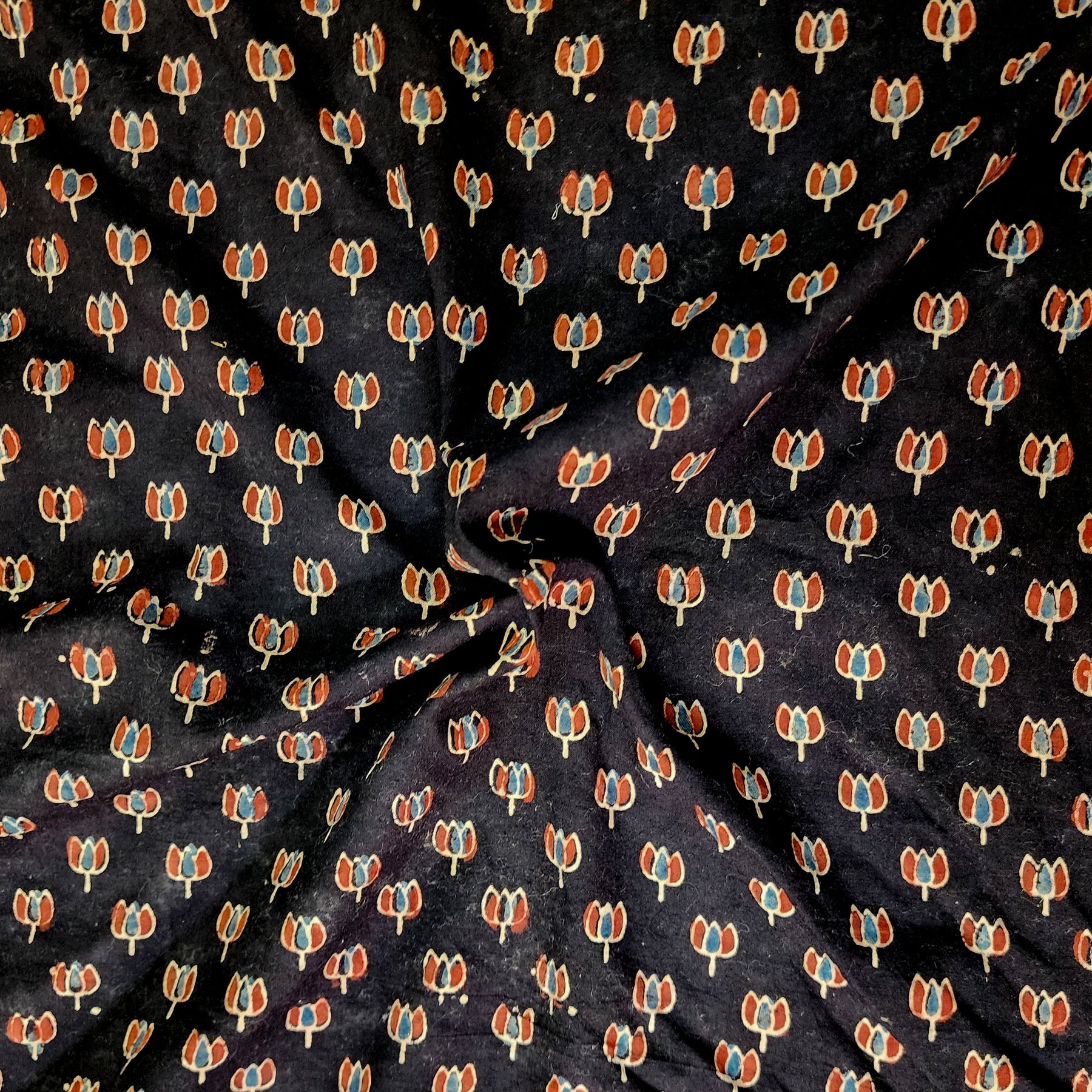 ( Pre-Cut 1.40 Meter ) Pure Cotton Ajrak Rust And Blue Big Window With - Sanskruti