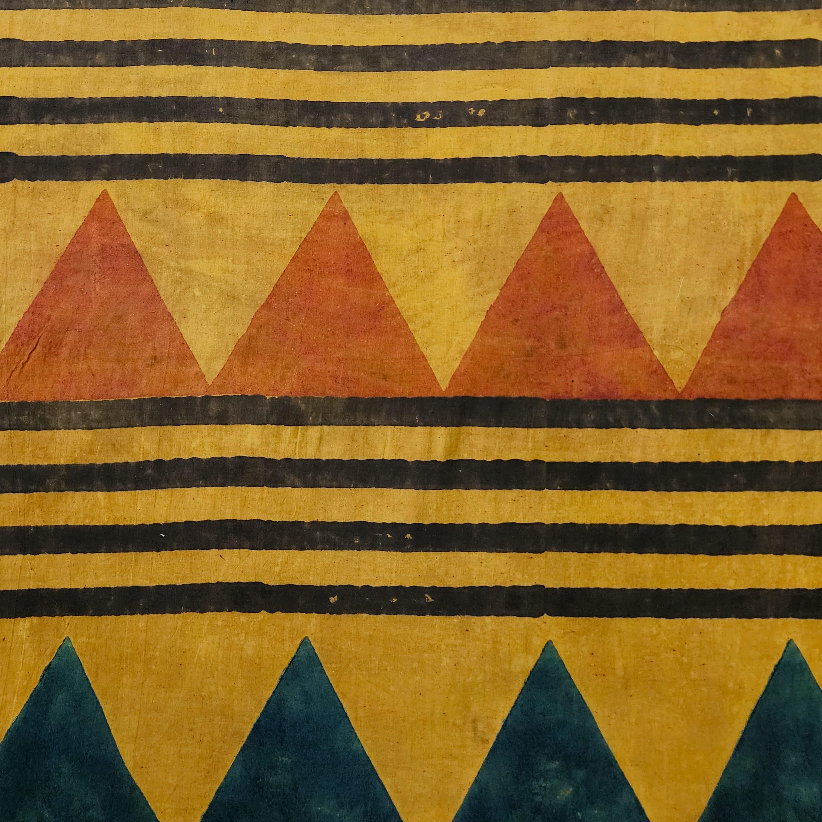 (Pre Cut 2 Meter )Pure Cotton Ajrak Contemporary Triangle And Stripes – Sanskruti