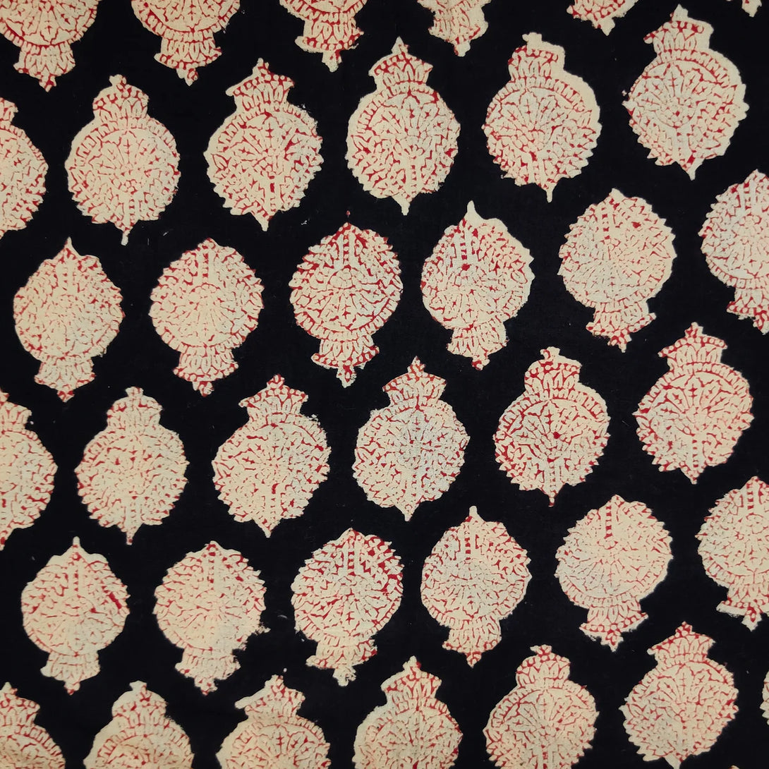 (Pre-Cut 1.5 Meter) Pure Cotton Bagru Black With Maroon Outlined Motif ...