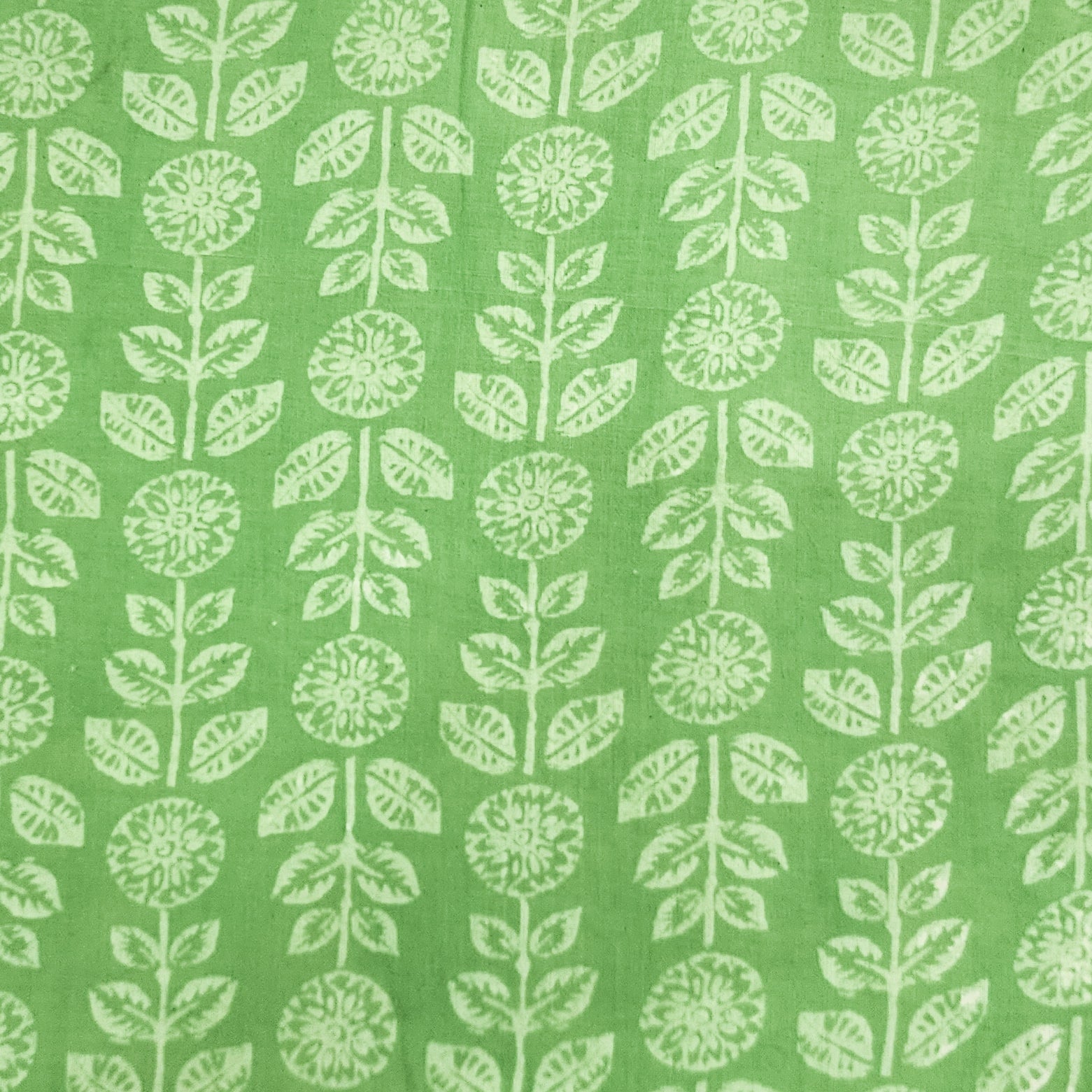 Pure Cotton Dabu Green With White Flower Creeper Hand Block Print Fabr ...
