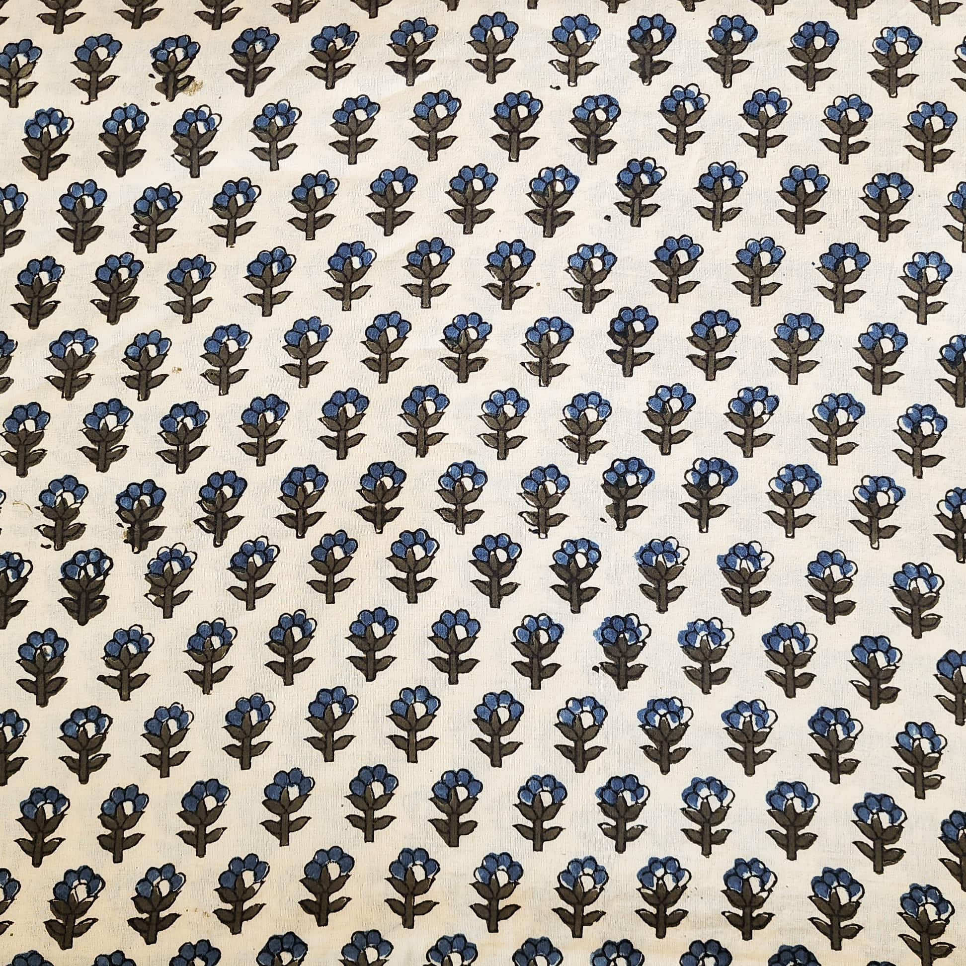 (PRE-CUT 1.20 METER) Pure Cotton Gad Ajrak Cream With Blue Motif Flowe – Sanskruti