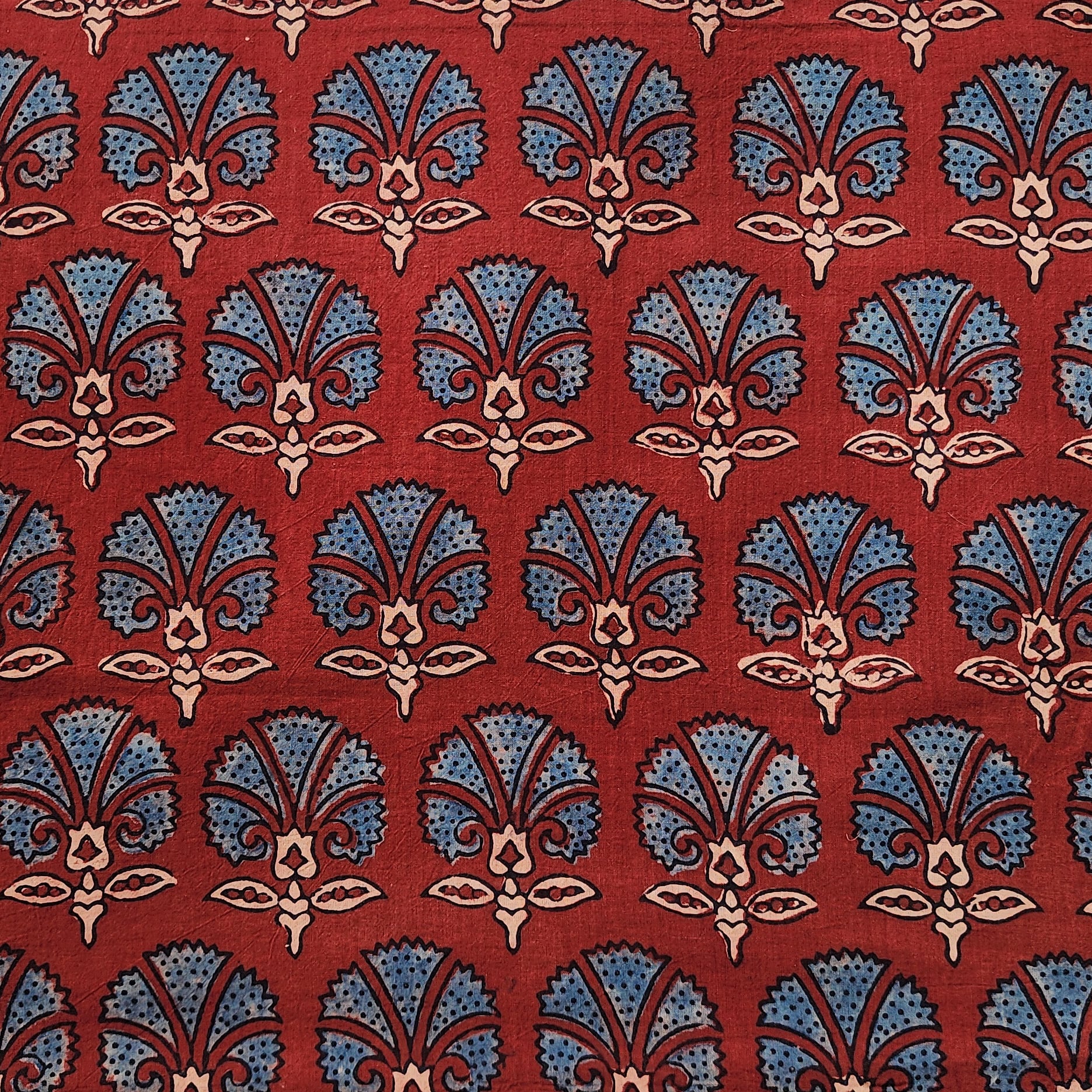 (PRE-CUT 1.10 METER) Pure Cotton Gad Ajrak Red With Blue Flower Motif – Sanskruti