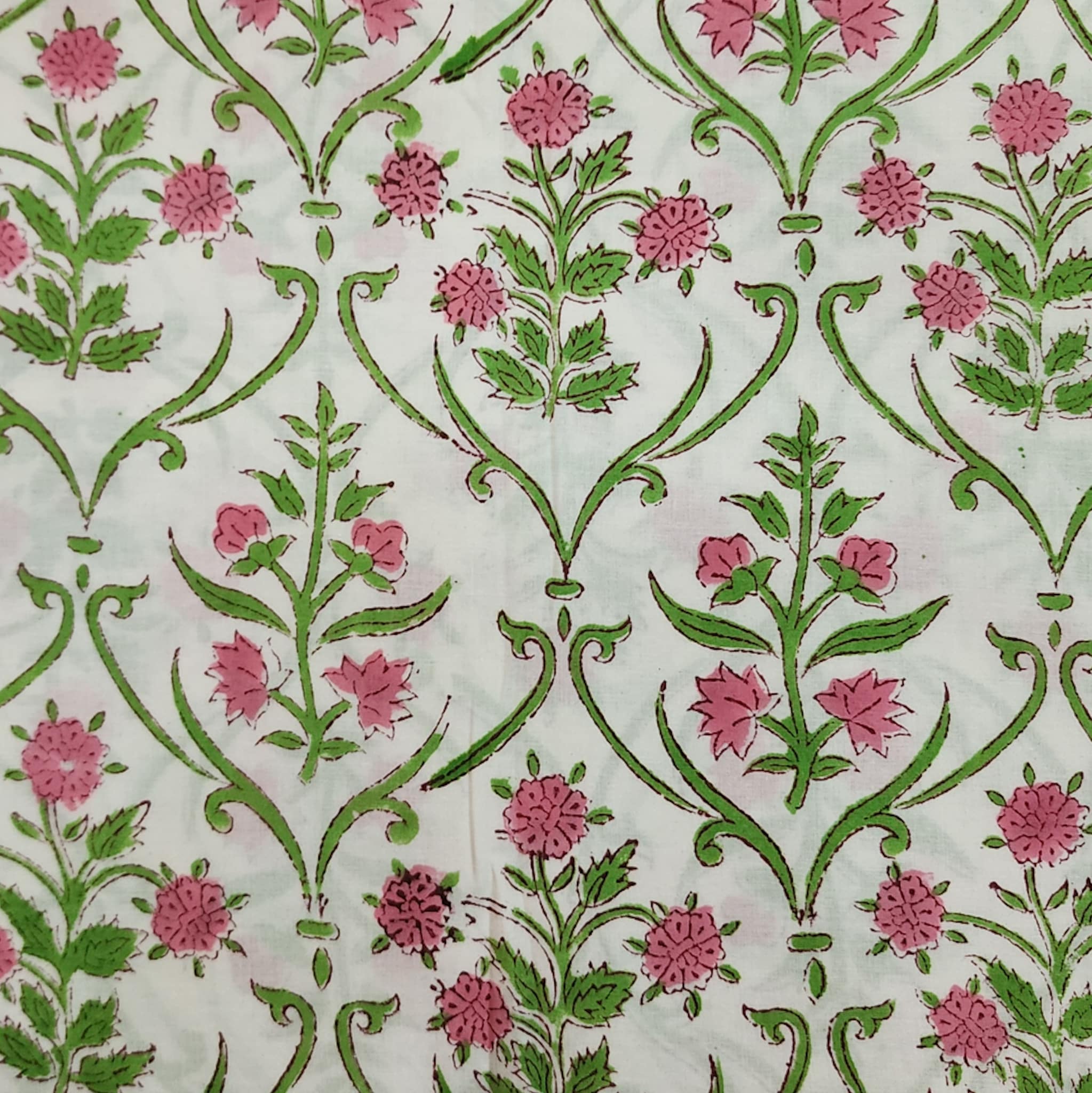 Pure Cotton Jaipuri White And Pink Intricate Design Jaal Hand Block Pr ...