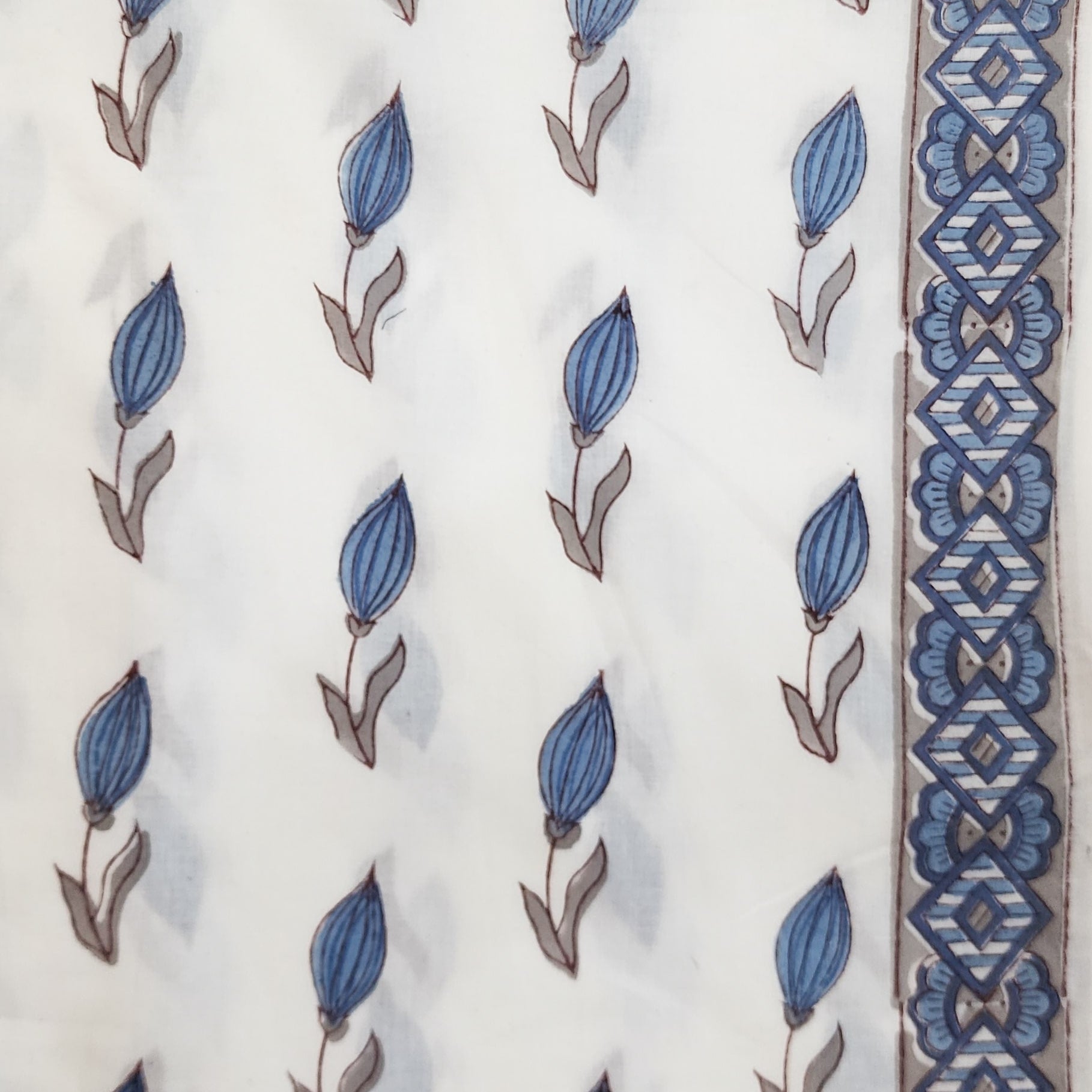 Pure Cotton Jaipuri White With Blue Grey Simple Motifs Hand Block Prin ...