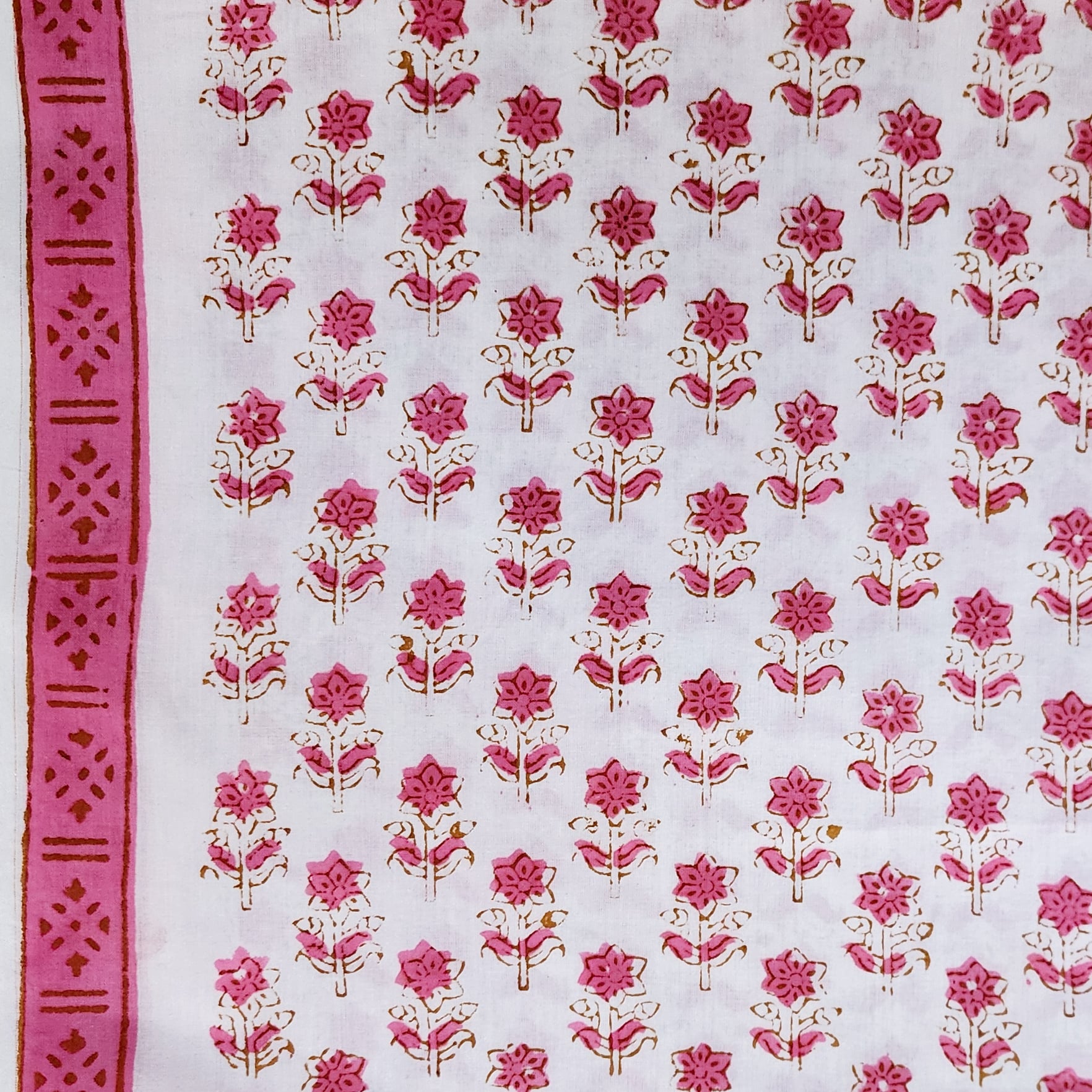 Pure Cotton Jaipuri White With Pink Tiny Daisy Flower Motifs Hand Bloc ...