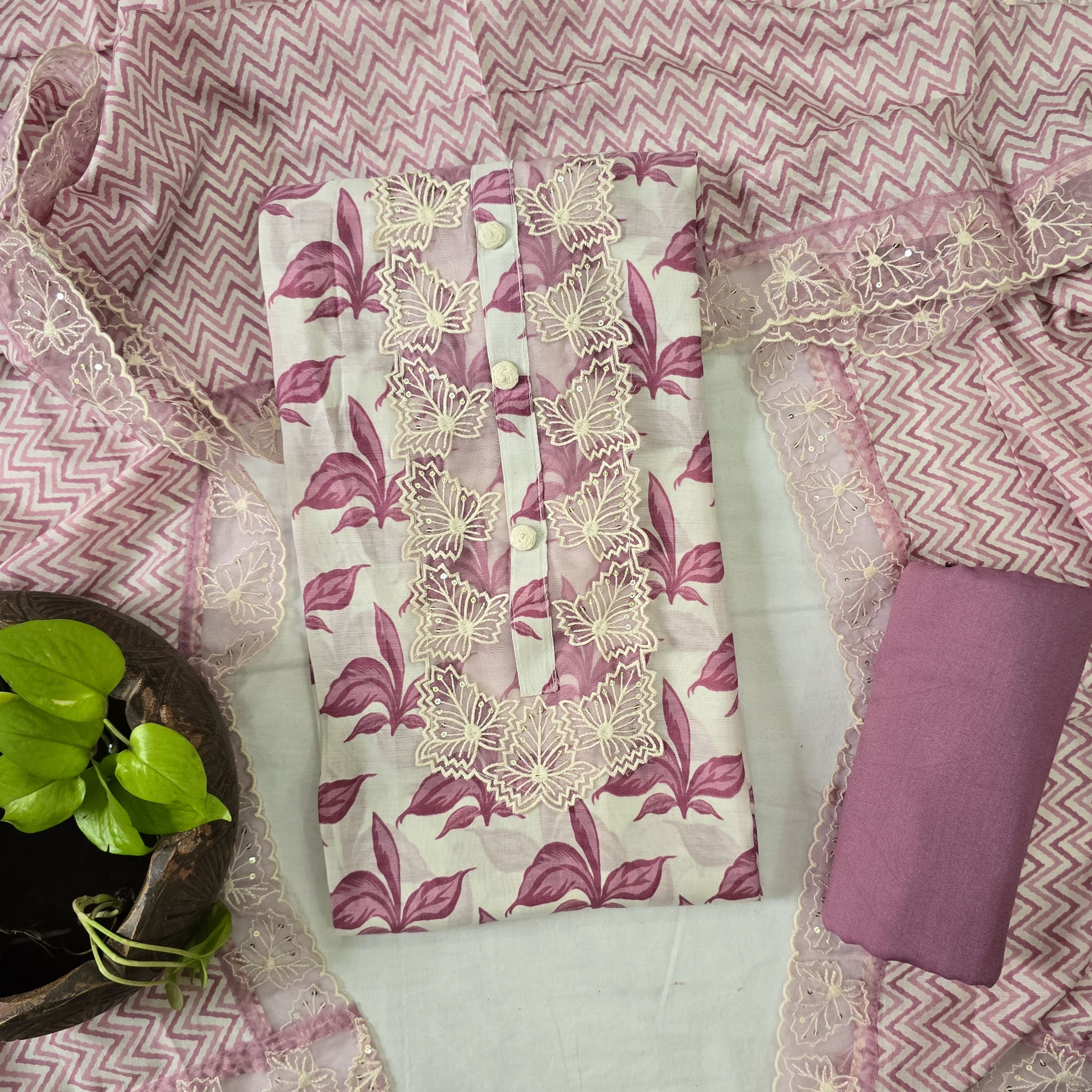RANISA- Muslin White With Purple Flower And Lace Design Neck Top And R ...