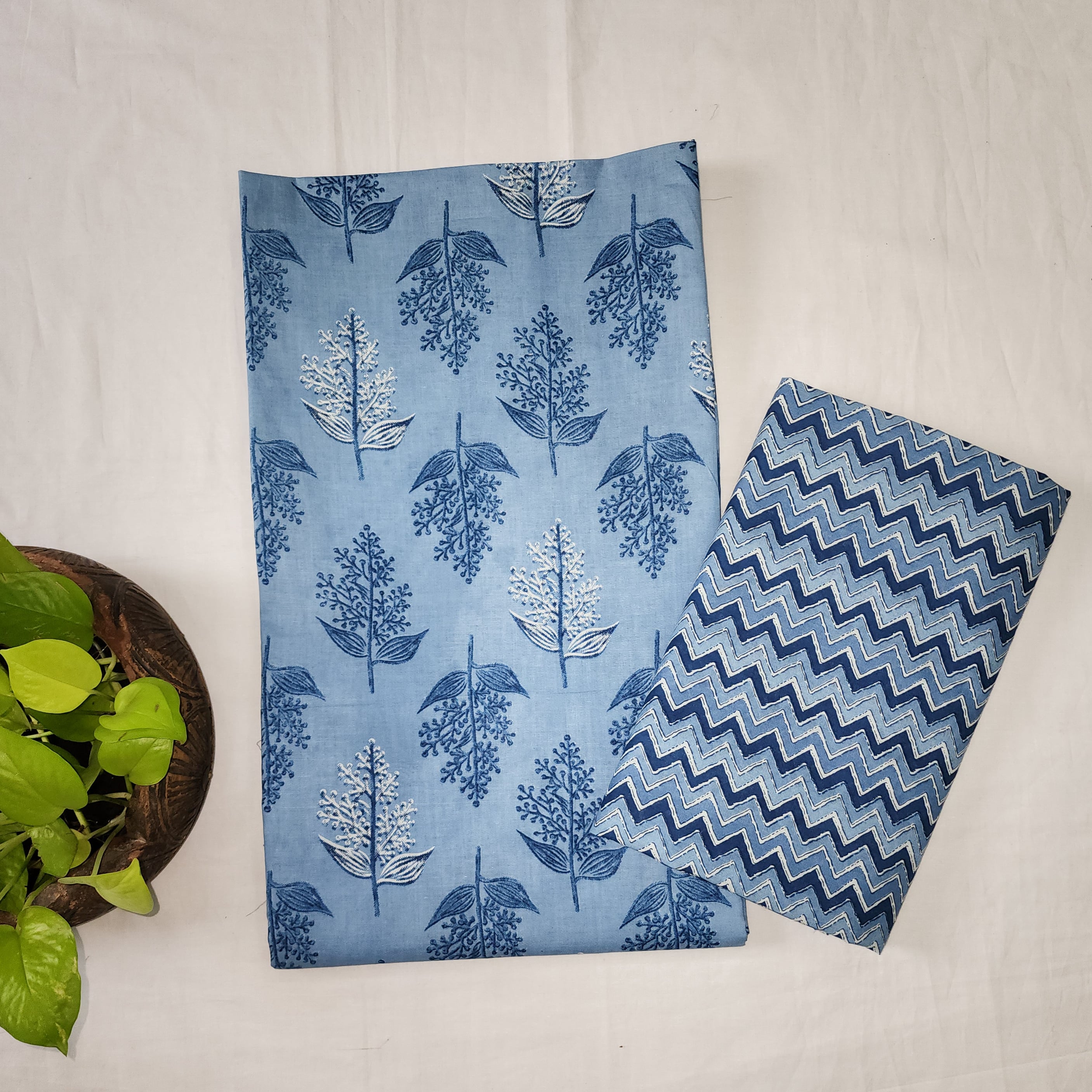 SATYA-Pure Cotton Blue Leaves Motif Screenprint Top And Blue Zig-Zag B ...