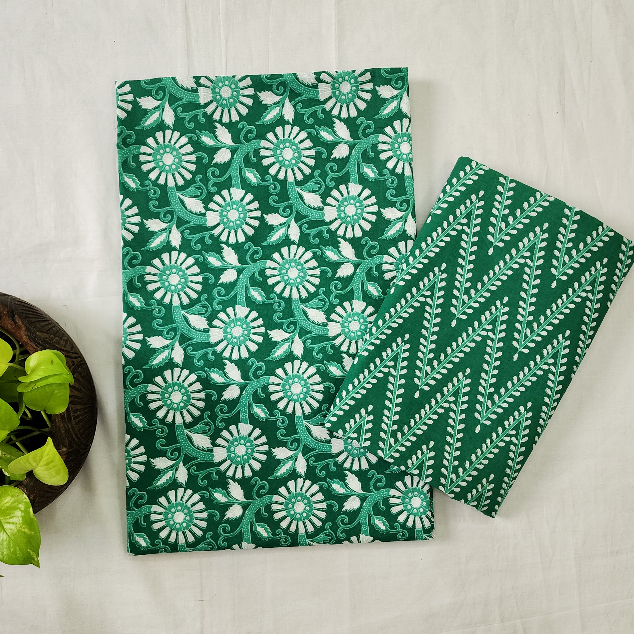 SATYA-Pure Cotton Green With White Flower Jaal Screenprint Top And Gre ...