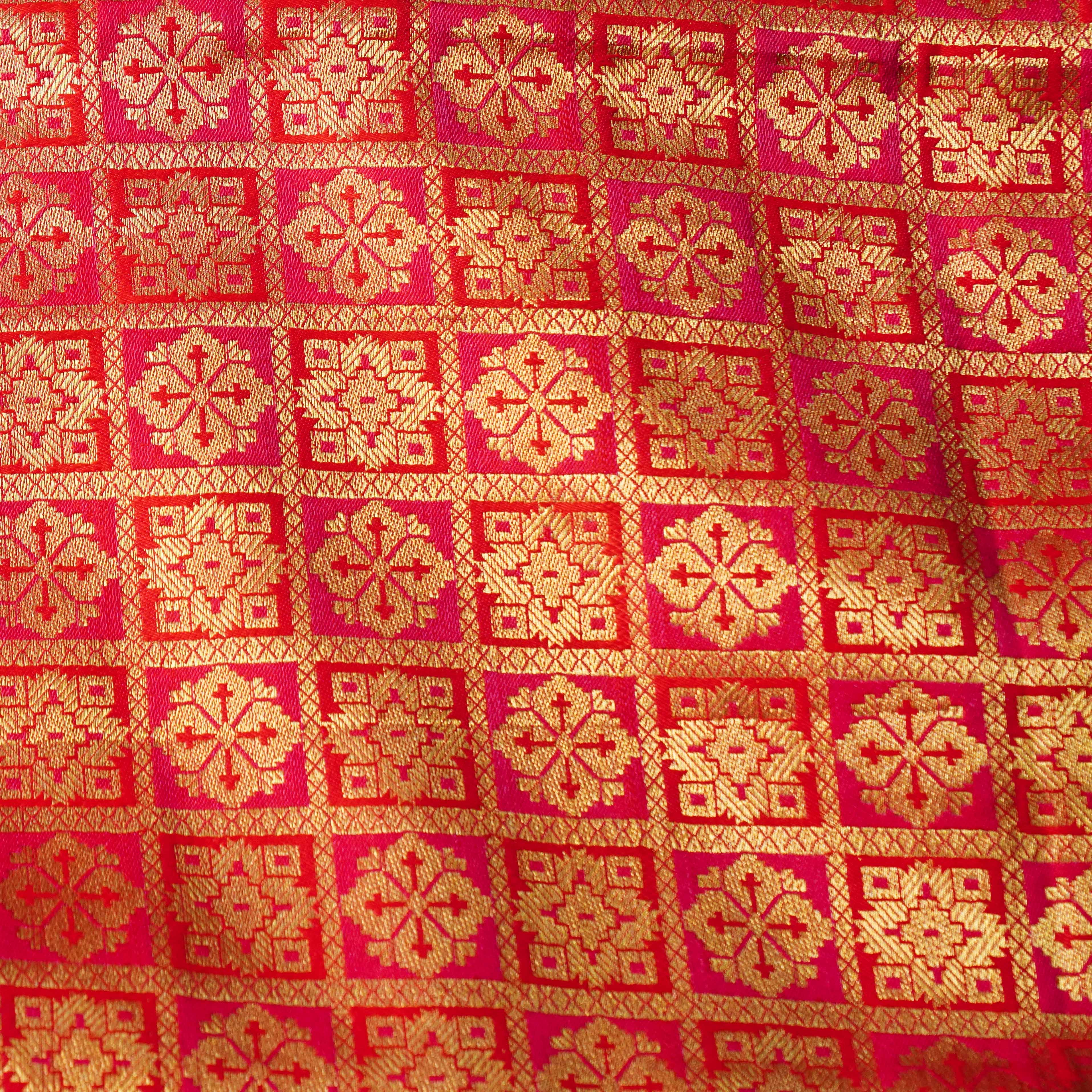 Banarasi Brocade With Gold Checks And Motifs Woven Fabric – Sanskruti