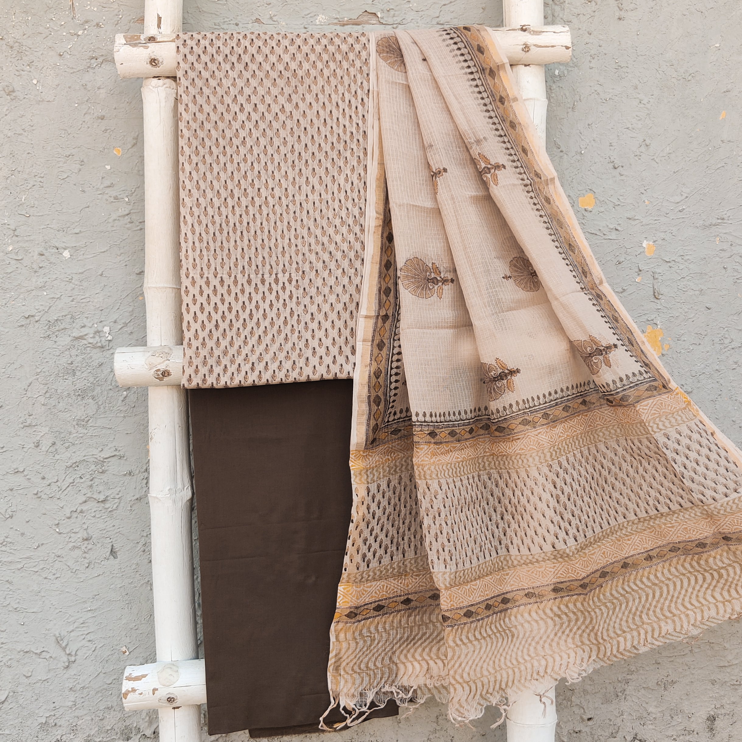 KOTA - Pure Cotton Simple Block Printed Small Motifs Top With Brown Pl ...
