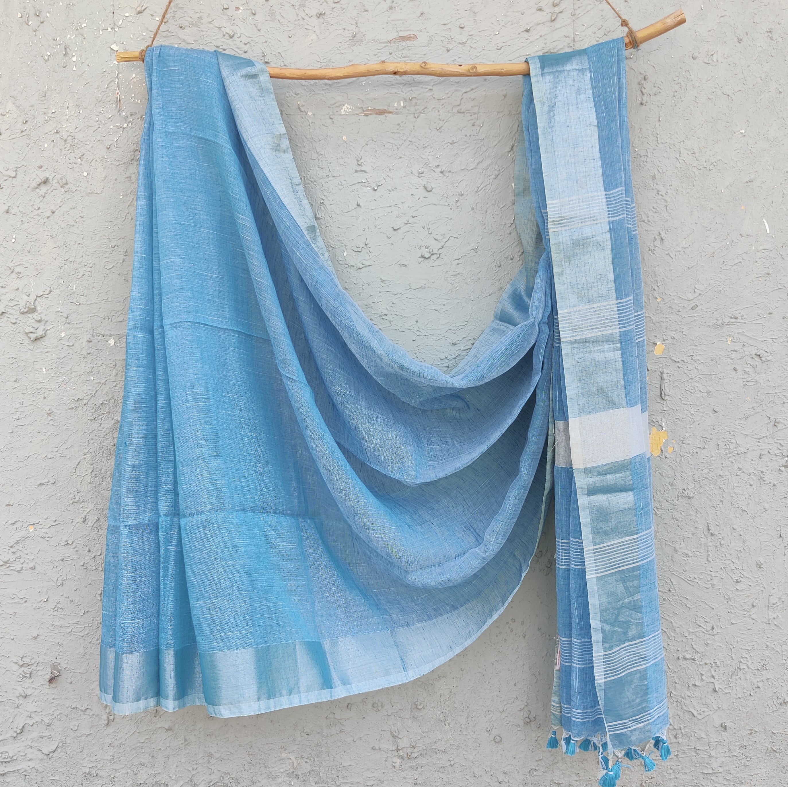 Linen Queen - Light Blue Linen Saree – Sanskruti
