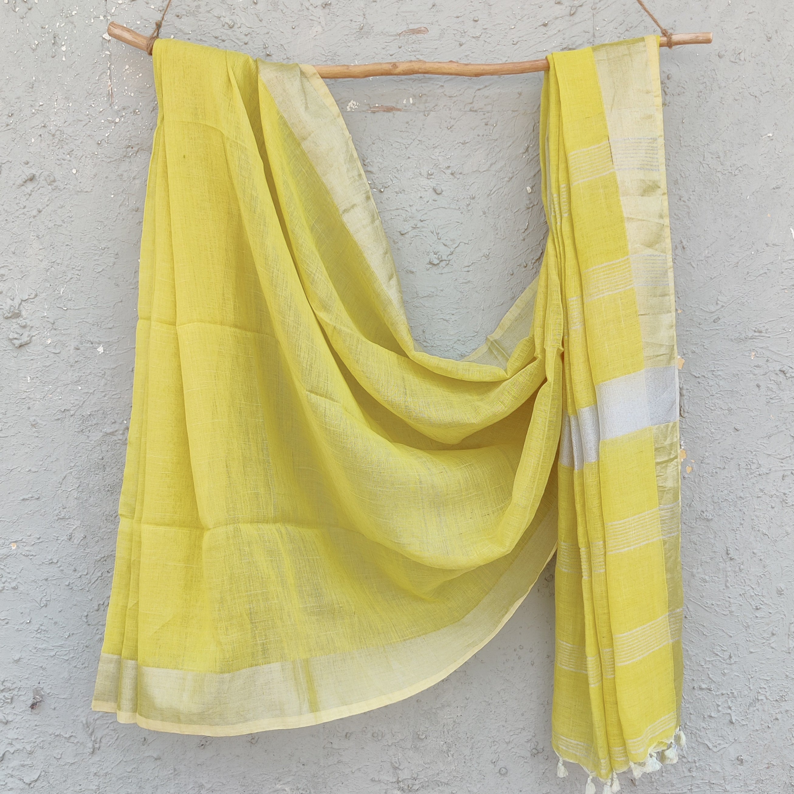 Linen Queen - Pastel Yellow Linen Saree – Sanskruti