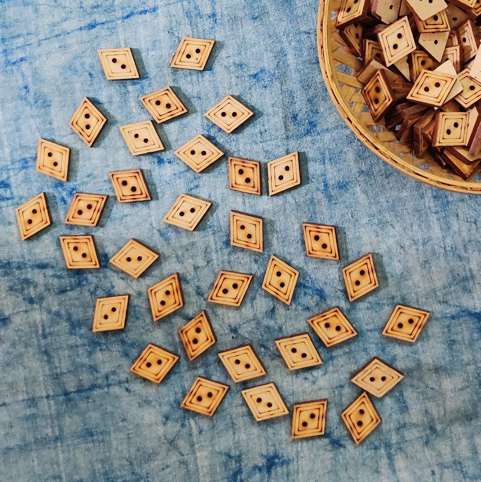 Pack Of 10 Concentric Diamond Buttons – Sanskruti