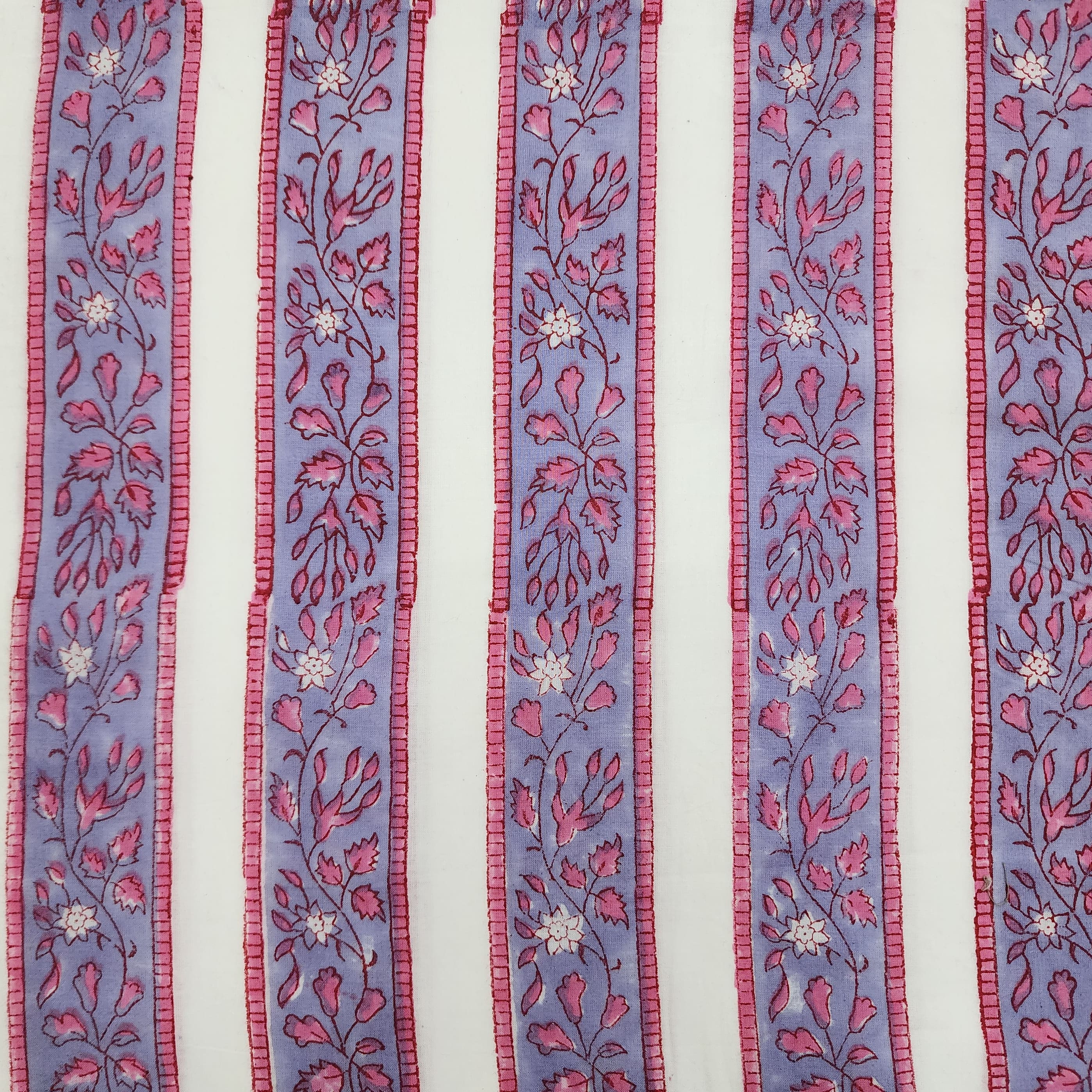 Pure Cotton Jaipuri White With Blue Pink Creeper Border Hand Block Pri ...