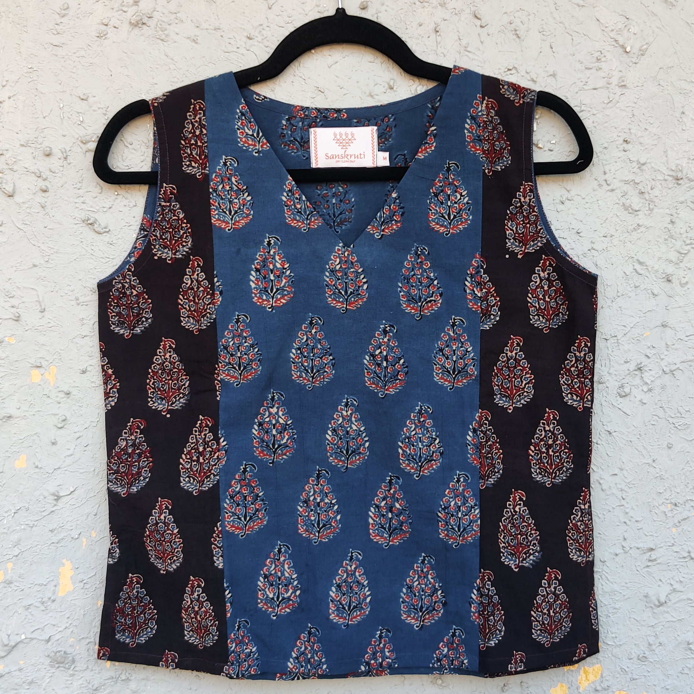 ROOHI - Pure Cotton Blue Black Ajrak Crop Top – Sanskruti